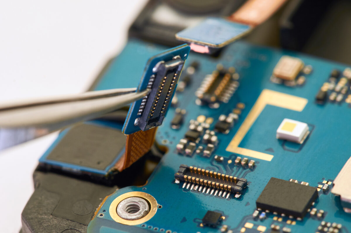MTI Application Note: Testing for Connector Failure Due To Vibration or ...